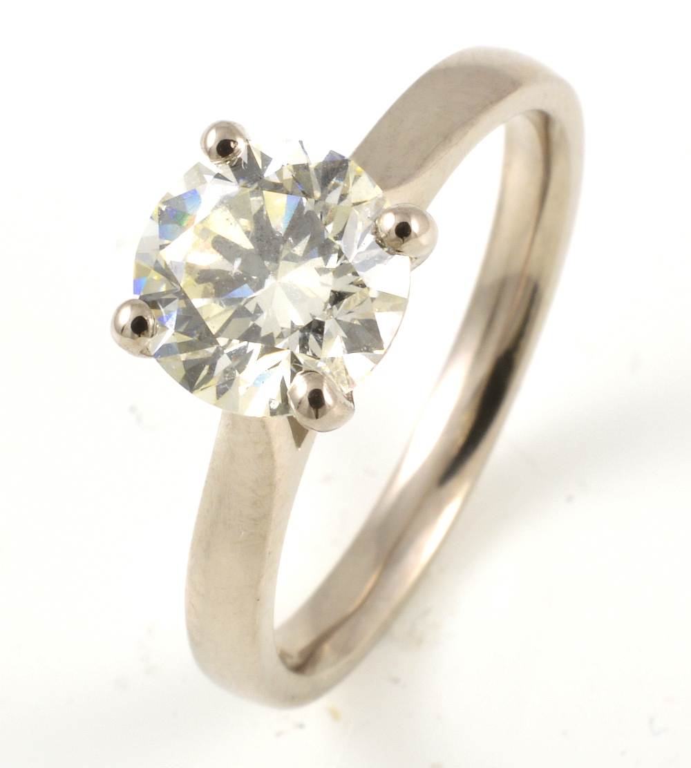 18ct white gold round brilliant cut diamond single stone ring